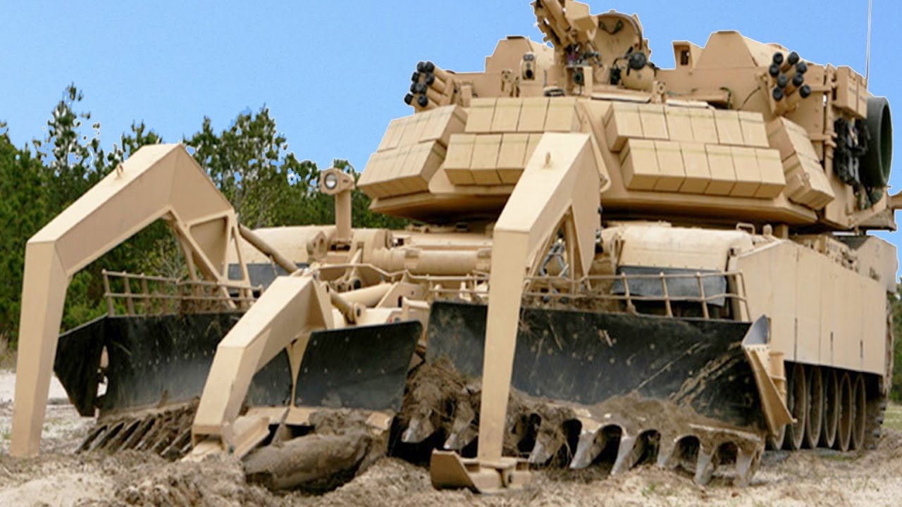 The Mud Hates These Tanks: US M1 Assault Breacher Vehicle + M1 Abrams ...