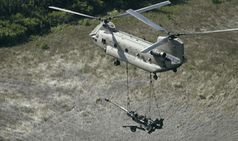 Boeing to Produce 19 Chinook Helicopters for 2 FMS Clients Under $793M ...
